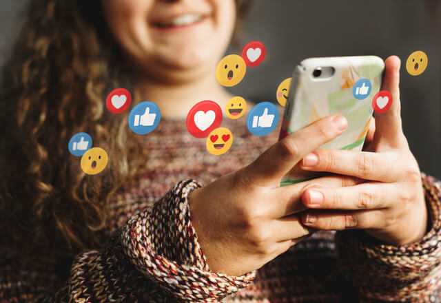 Niños 'influencers': ¿Debemos proteger a los menores de las marcas o de ...